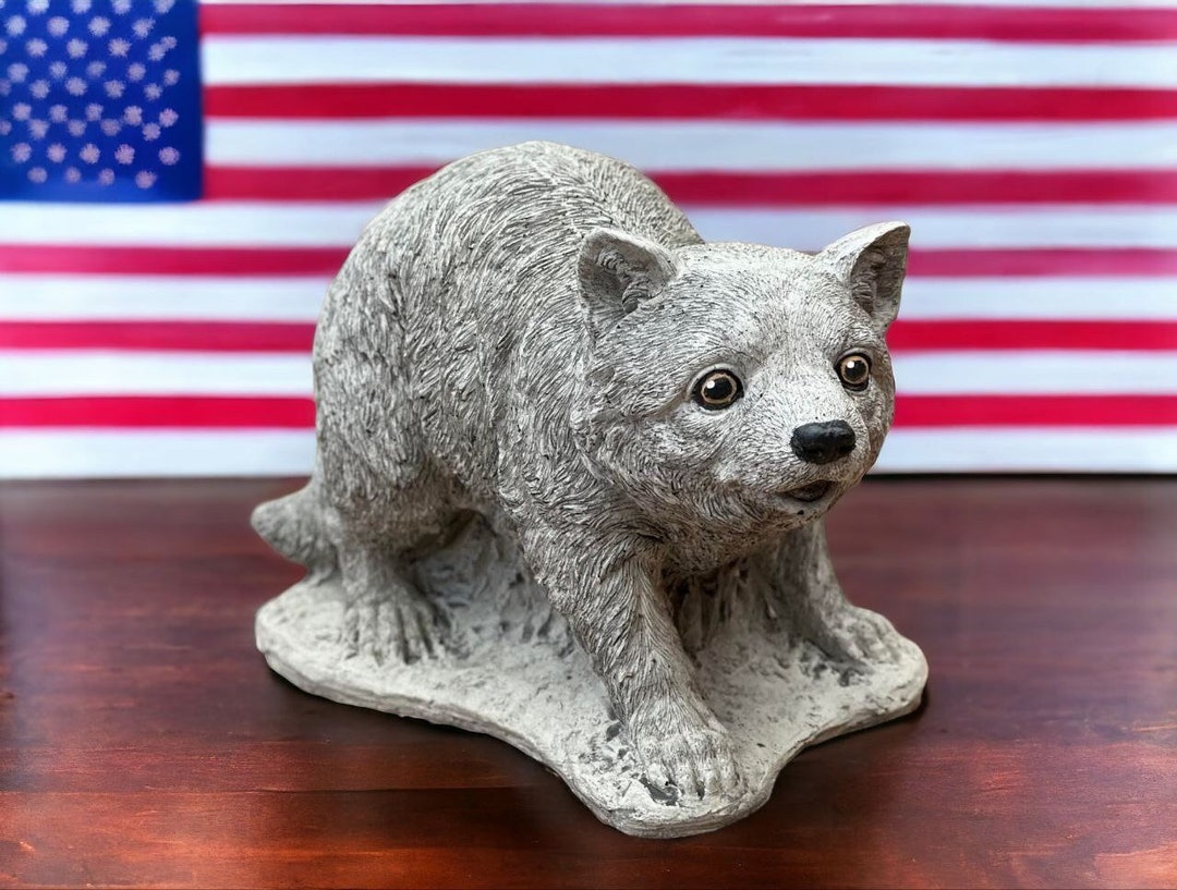 Garden Raccoon on Base Backyard Figure Concrete Raccoon Garden Statue ...