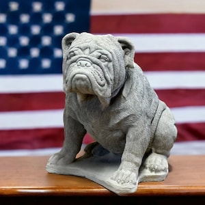 Concrete Realistic Bulldog Garden Statue Detailed Bulldog Stone ...