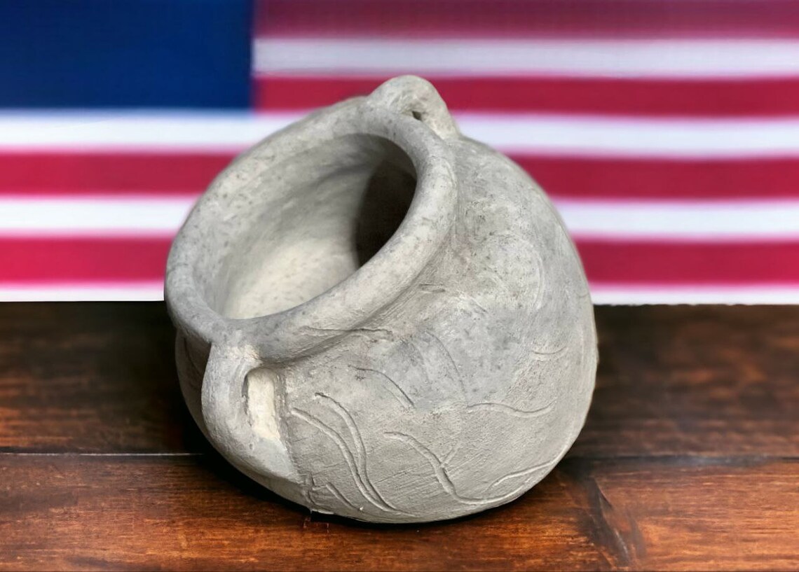 Pot on Side Statue Massive Flowers Planter Figure Outdoor Garden Pot ...