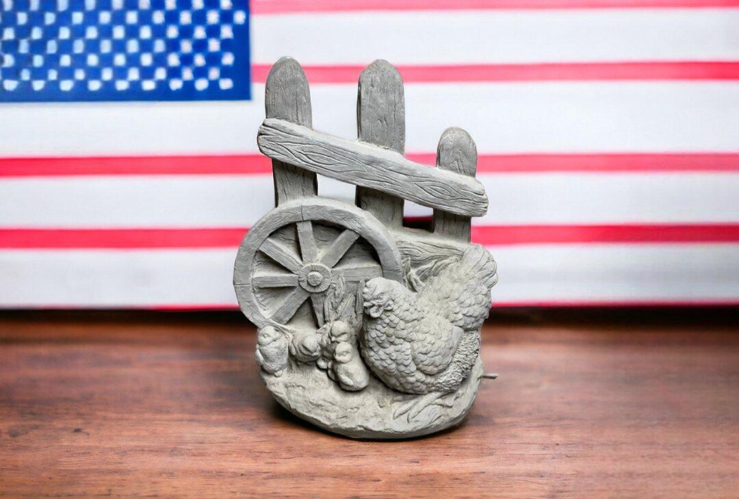 Chickens With Wheel Statue Fence Figure Massive Chicken Sculpture Farm ...
