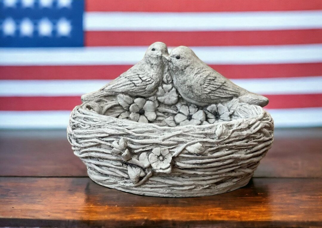 Two Birds on Nest With Eggs Statue Stone Birds Nest Figure Detailed ...
