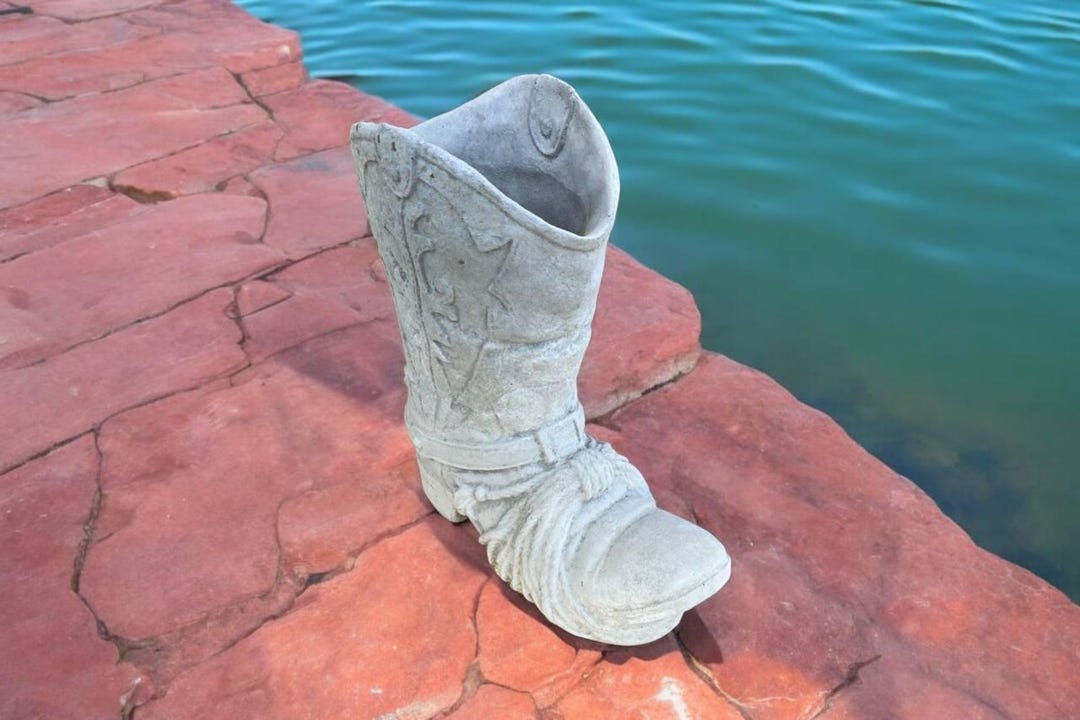 Detailed Cowboy Boot Statue Flowers Planter Figurine Concrete Cowboy ...