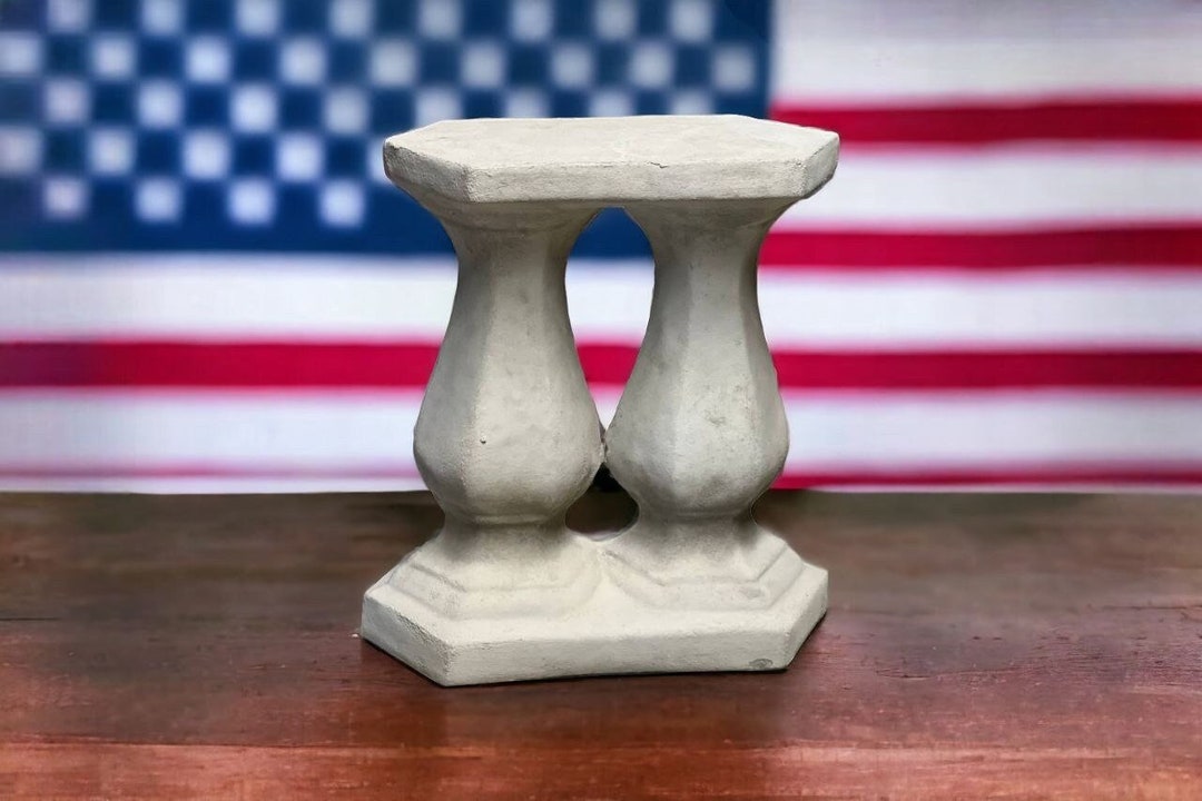 Baluster Leg Statue Massive Baluster Figure Cement Garden Figure Stone ...