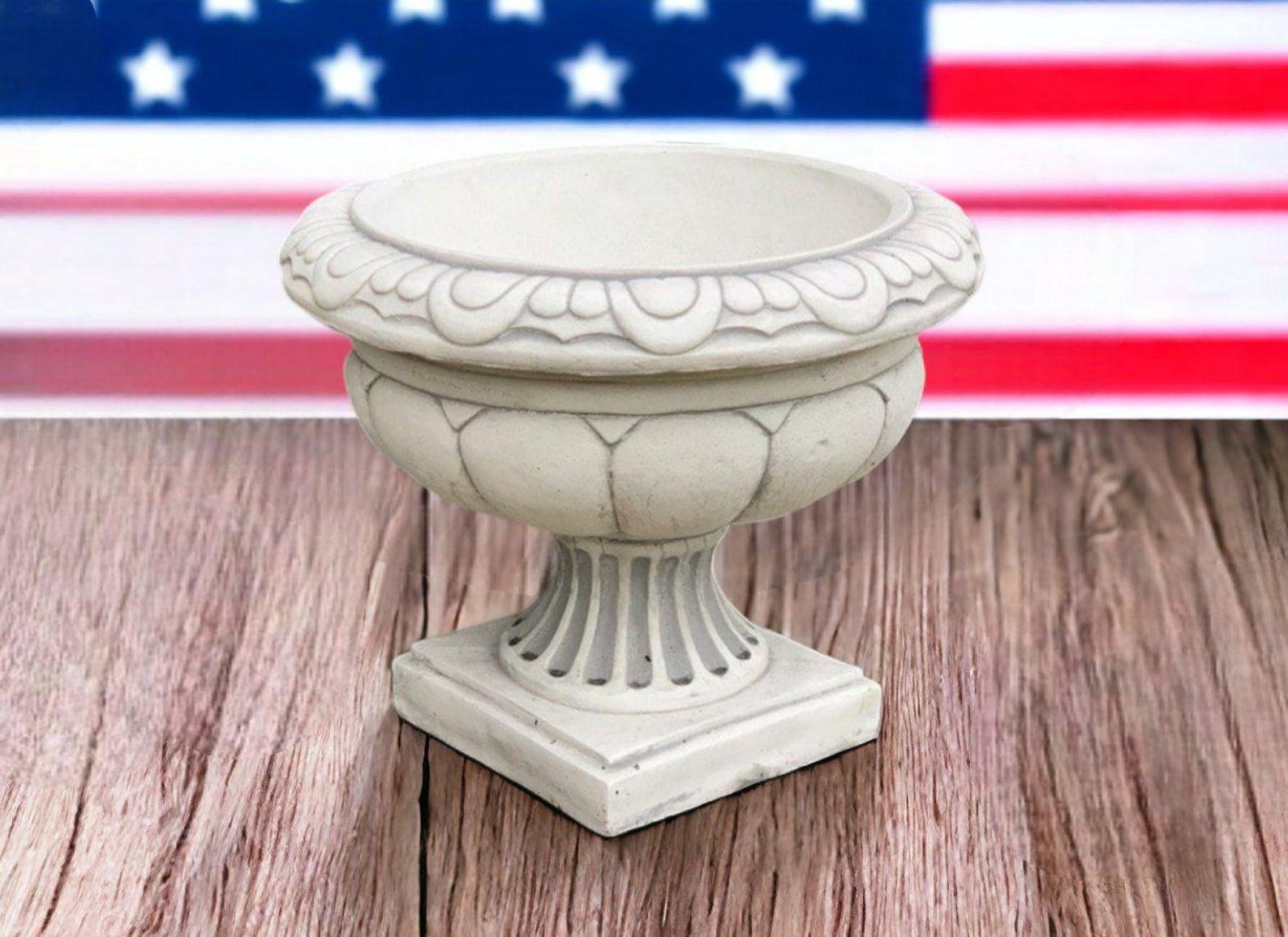 Ribbed Urn Radiance Pot Figure Concrete Planter Sculpture Large Urn ...