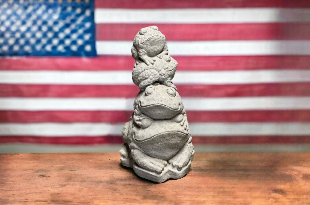 Frogs Toad Statue Detailed Three Frogs Sculpture Yard Toad Tower Figure ...