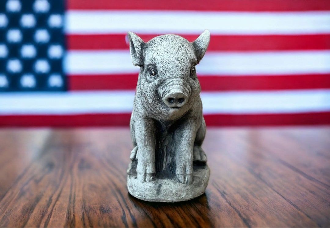 Sitting Pig on Base Figure Stone Pig Figurine Detailed Piglet Statue ...