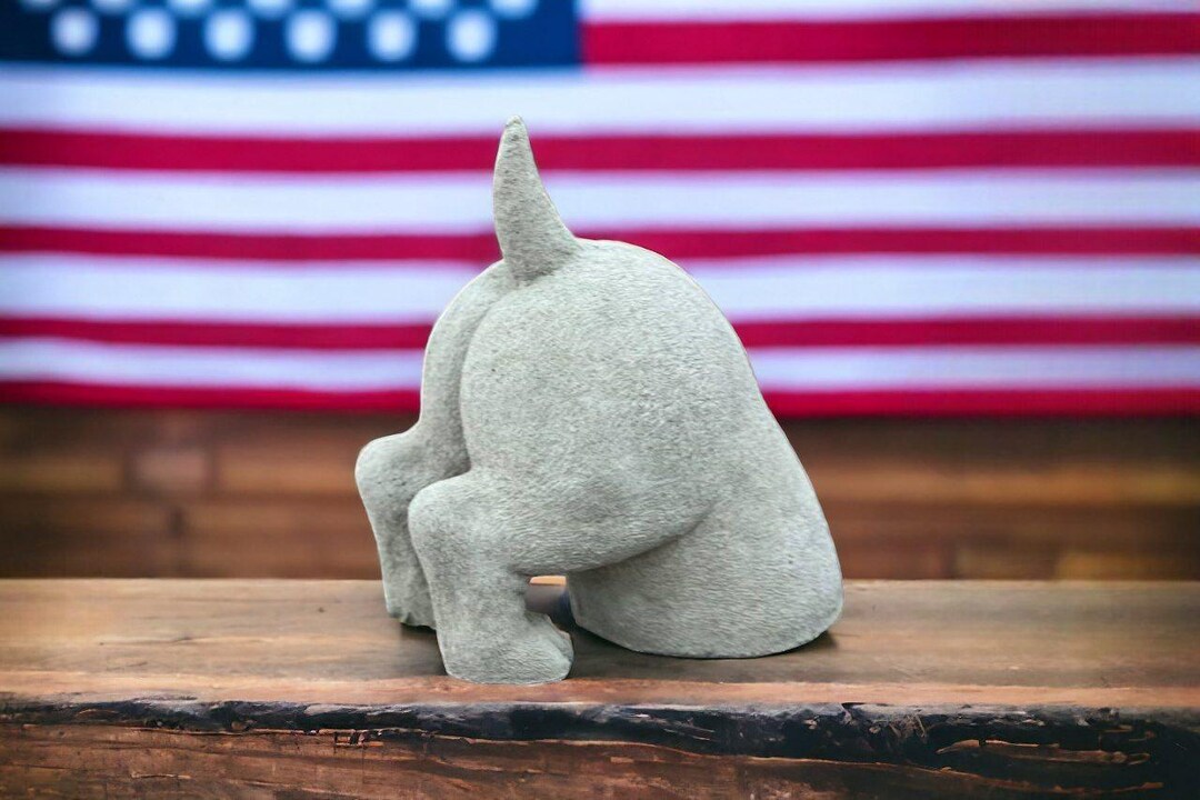 Concrete Dog Figure Digging Dog Figurine Outdoor Dog Sculpture Dog ...