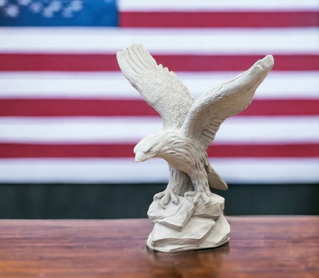 Eagle Bird in Flight Yard Figure Concrete Eagle on Post Statue Outdoor ...