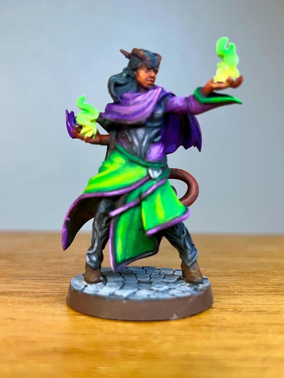 Painted Miniature Female Tiefling Wizard Sorcerer, Pro Painted DND ...
