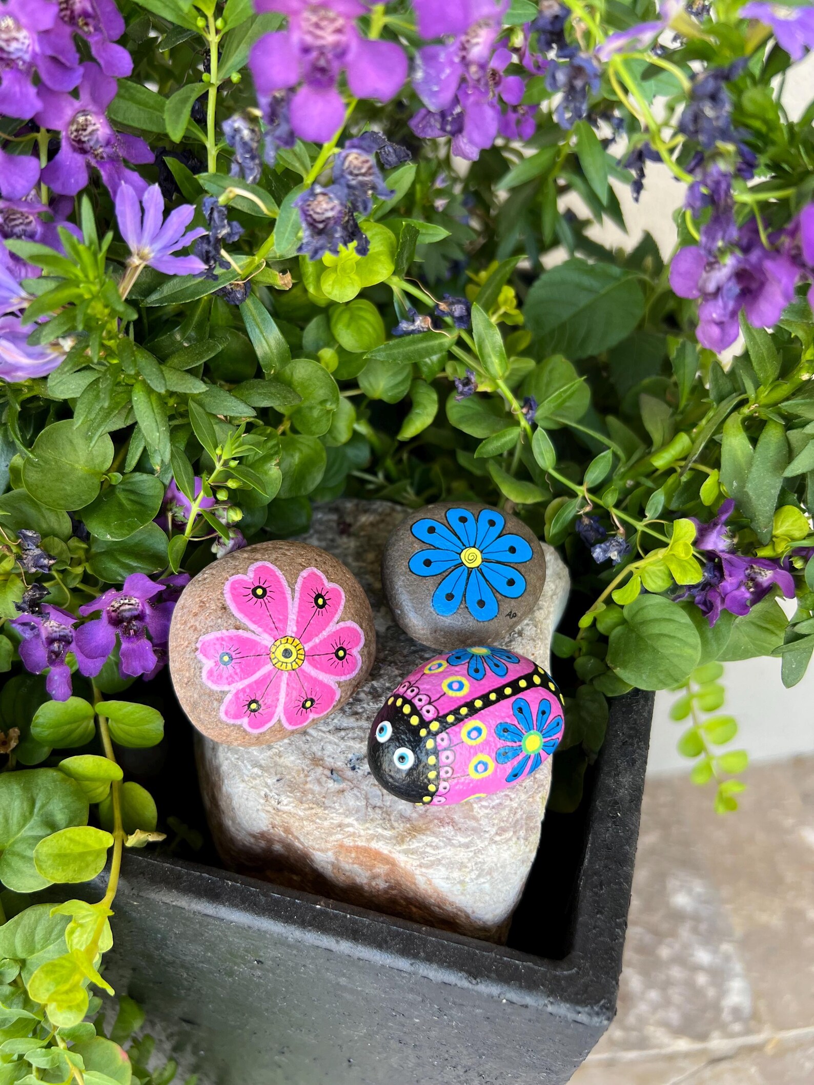 Hand-painted Garden Stone Set: Ladybug & Flower Rocks - Etsy