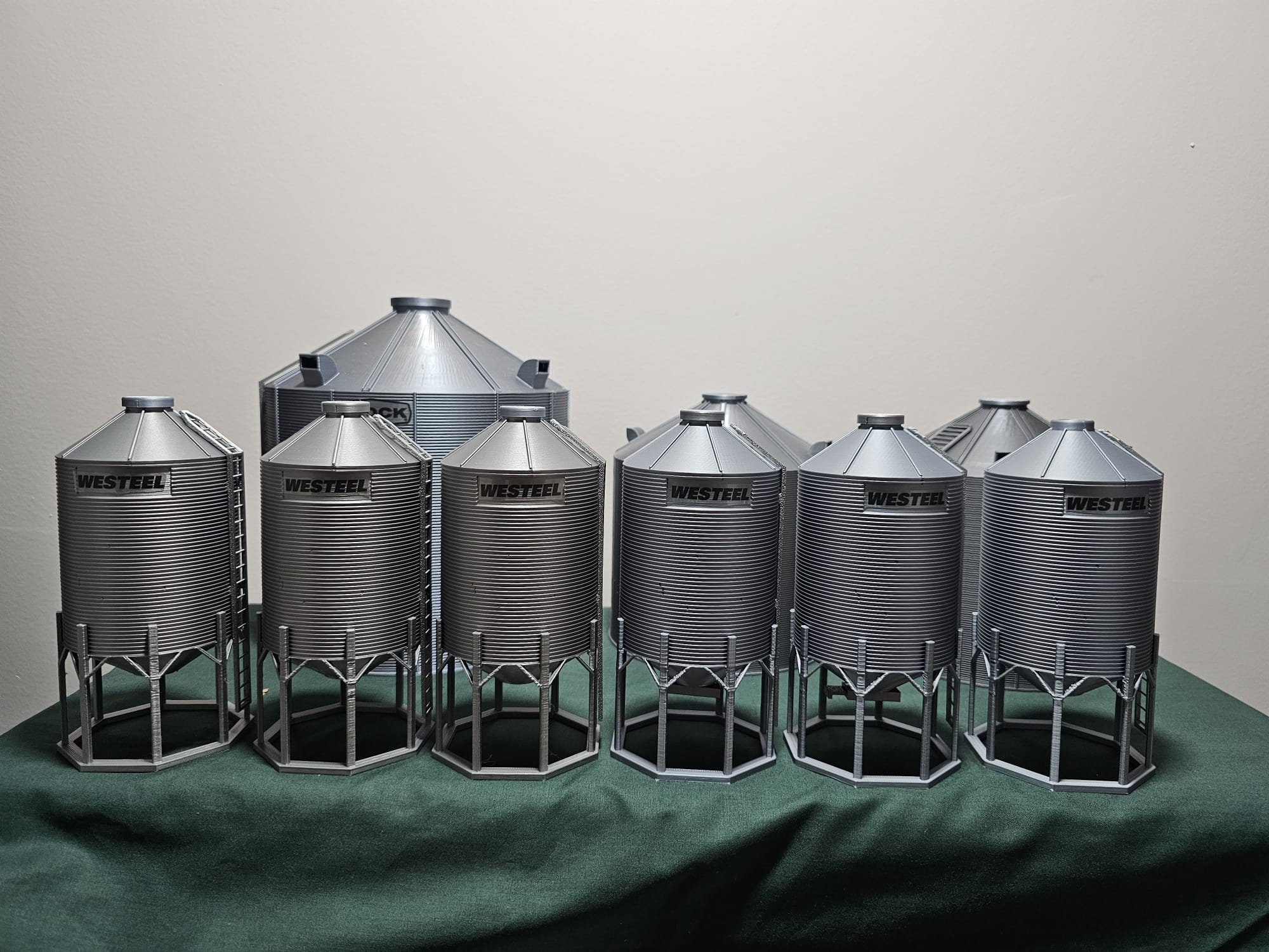 Westeel Hopper Bottom Bin 1/64 Scale (x1) - Etsy