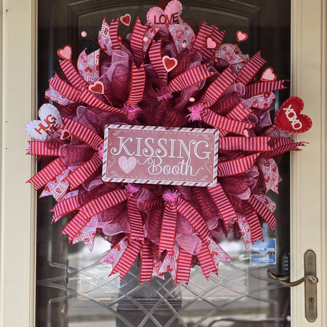 Kissing Booth Valentines Wreath, Burgundy and Pink Accent Glitter ...