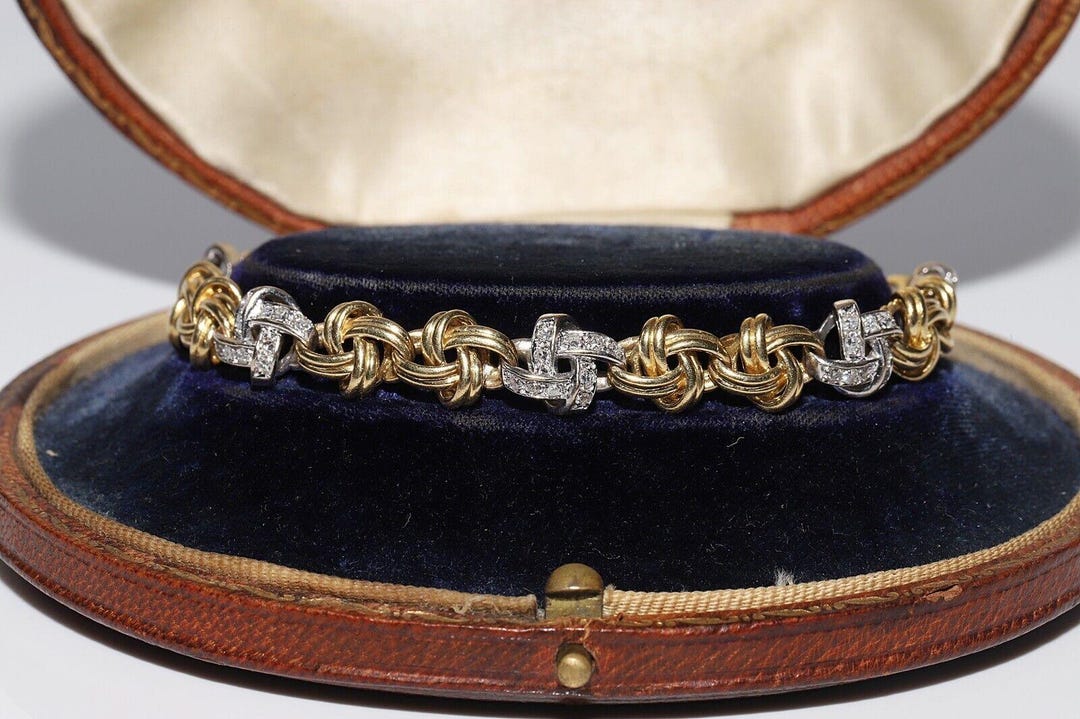 Vintage Circa 1980s 18k Gold Natural Diamond Decorated Rope Stye ...