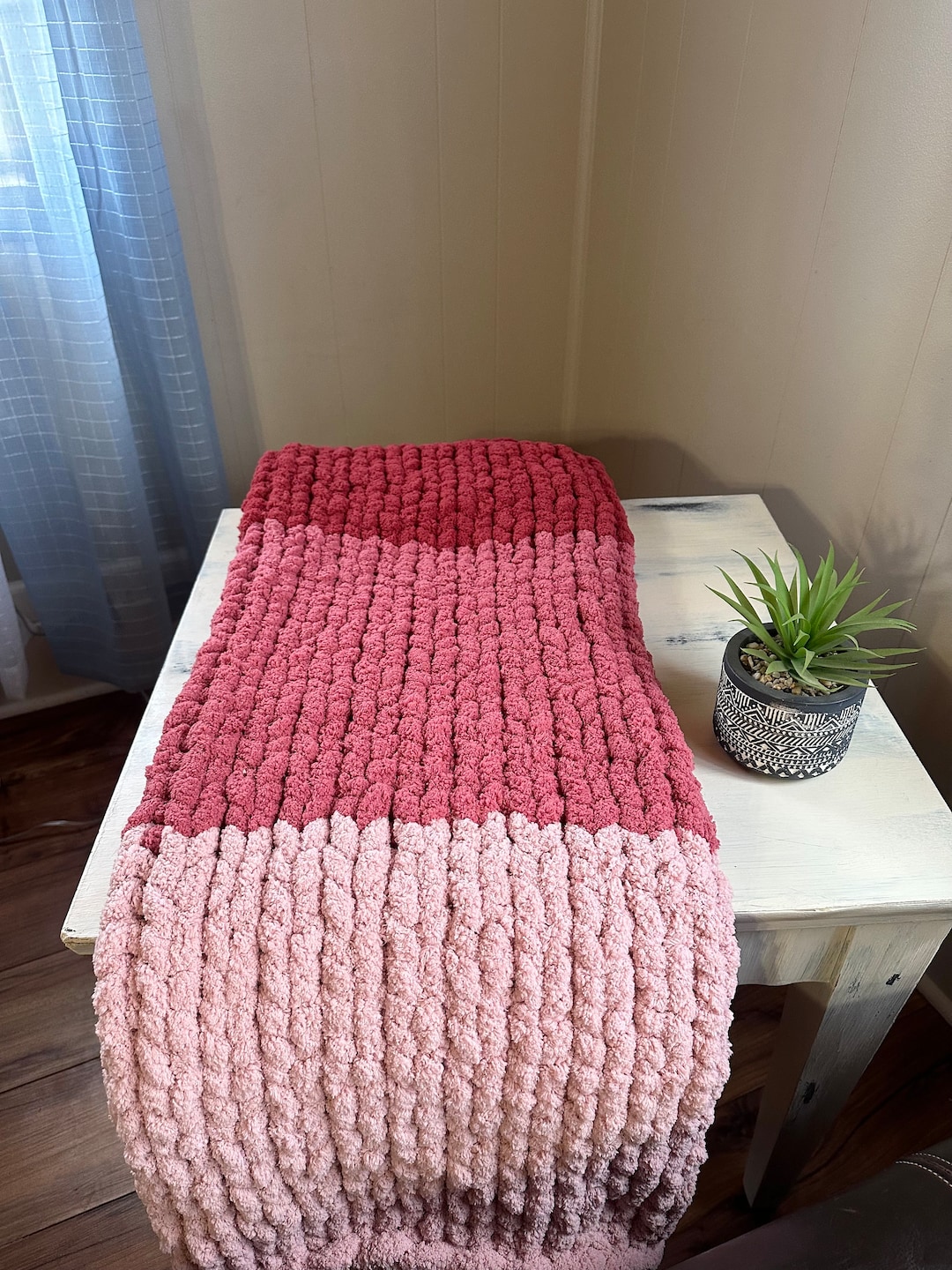 Ombré Style Chunky Fuzzy Hand Knit Throw Blanket - Etsy