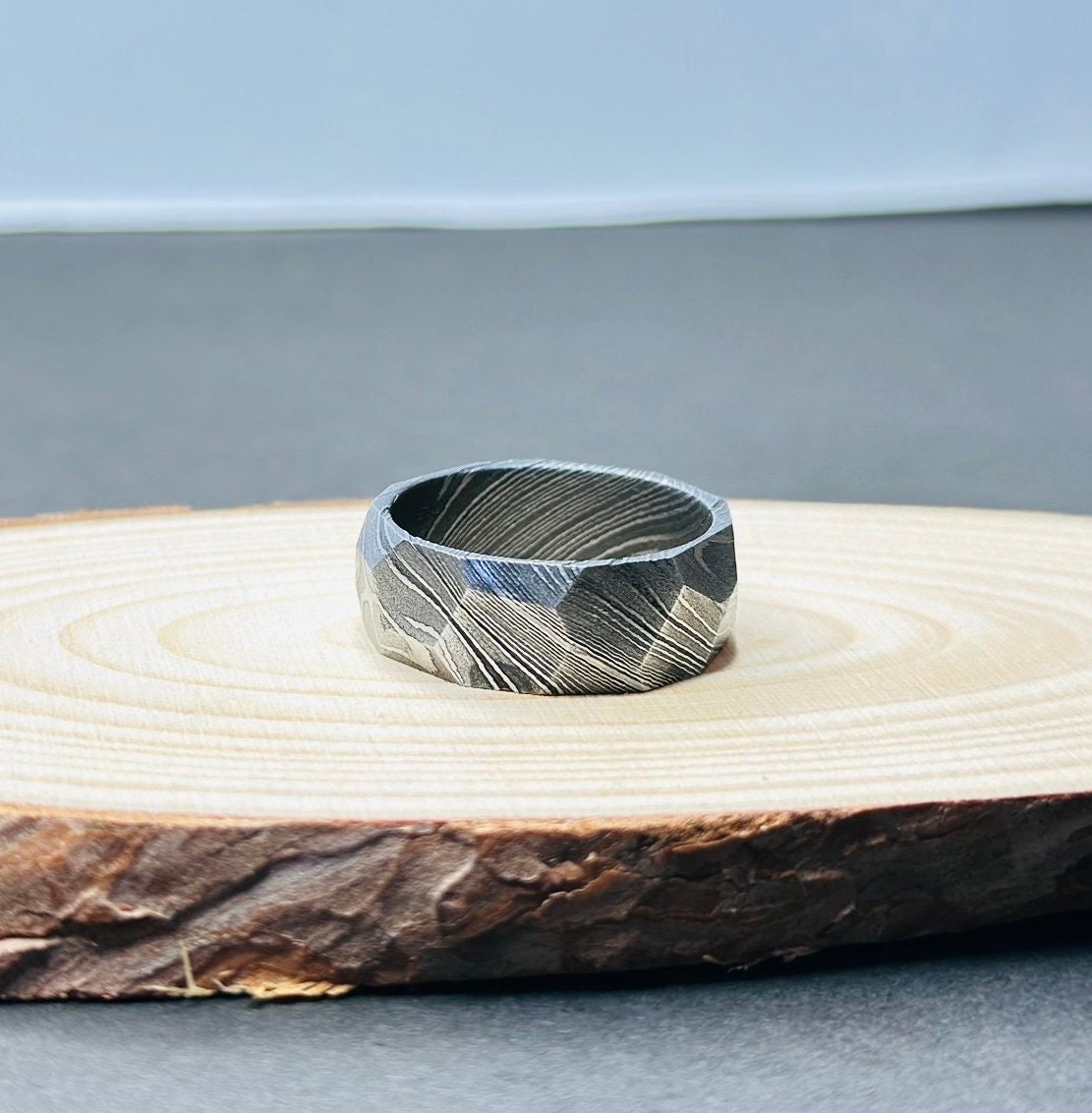 Rock Hammered Damascus Steel Finish Mens Promise Ring Twist Damascus ...