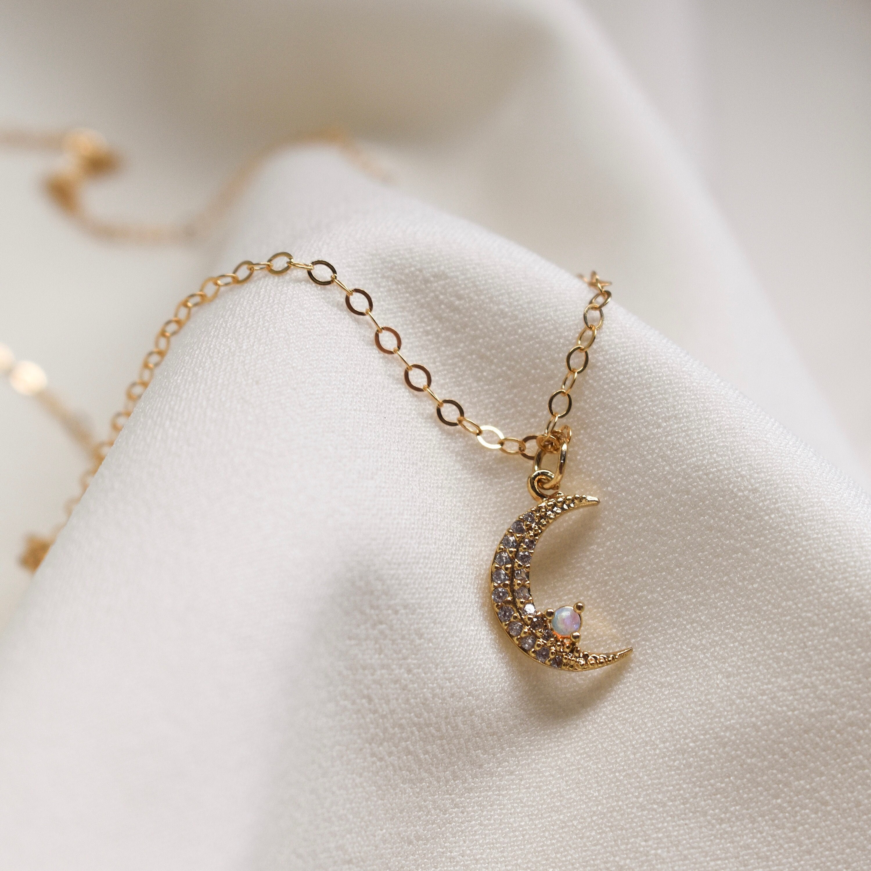 Crescent Moon Necklace, Opal Moon Necklace, Minimal Necklace Aesthetic ...