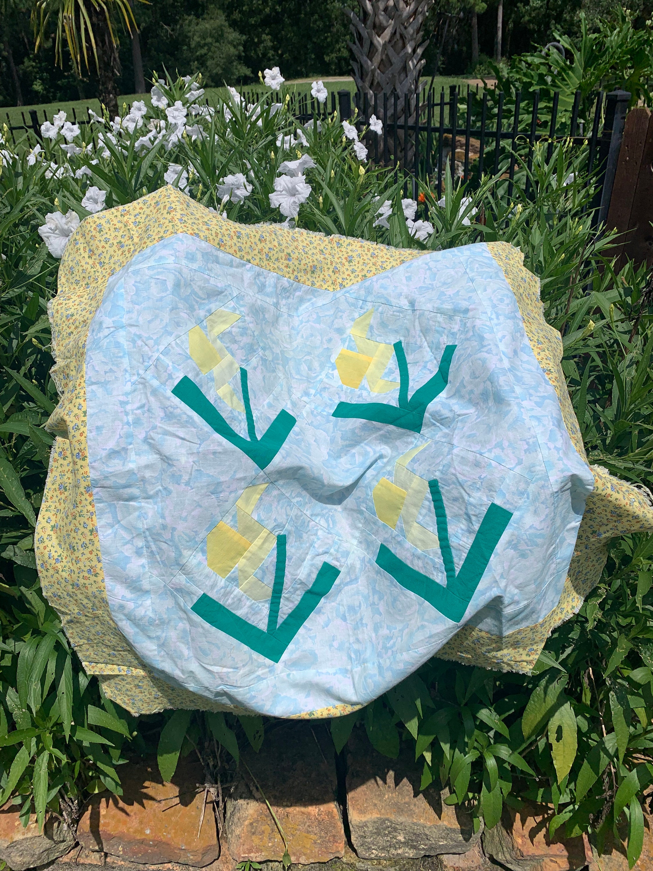 Iris and Daffodils, Flower Quilt Paper Pattern. Easy Quilt Block for ...