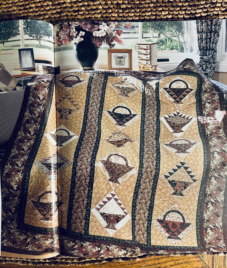 Australian Patchwork & Quilting Magazine - Vol 9 No. 2 2002 Imported - Etsy