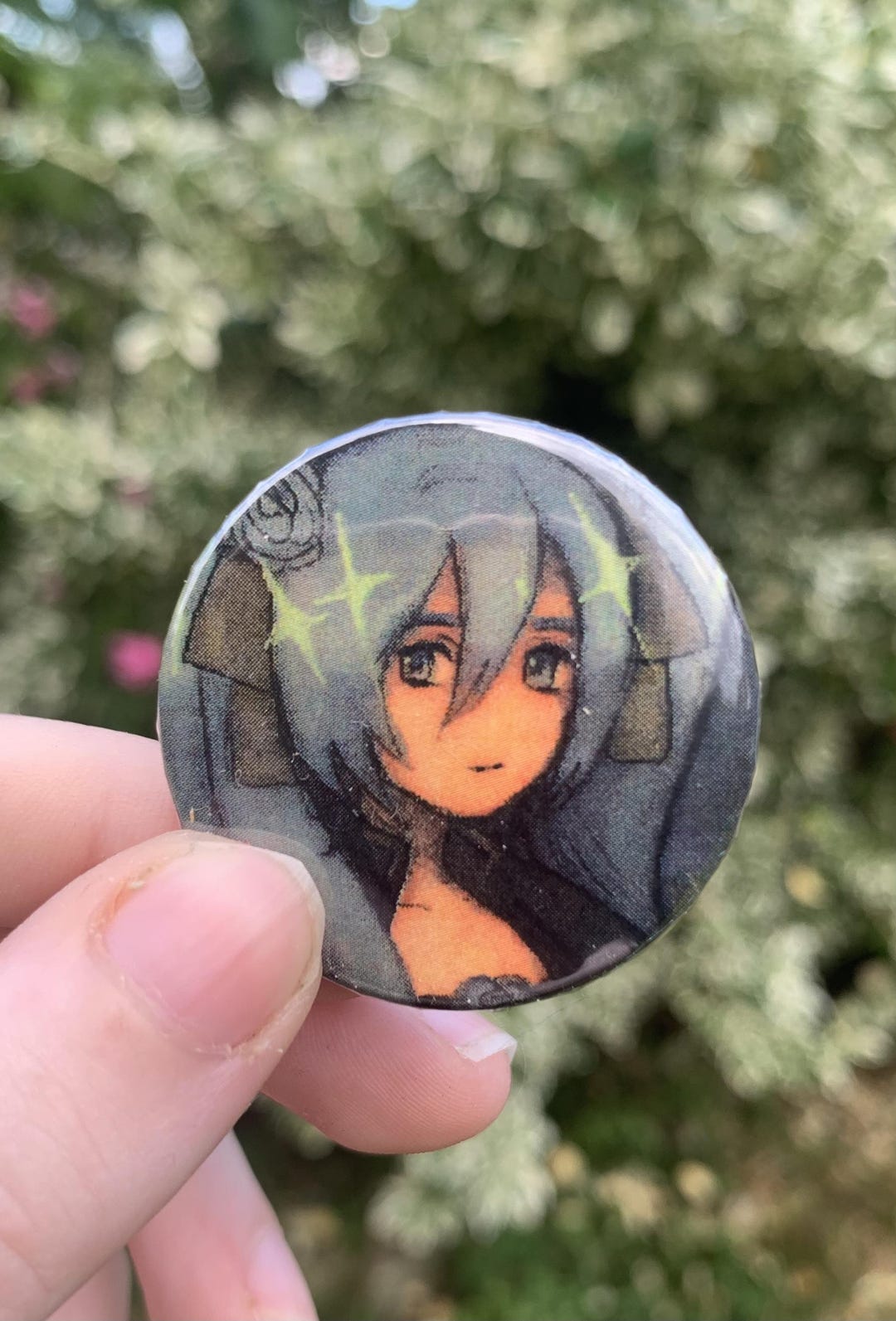 Miku Lisa Badge - Etsy