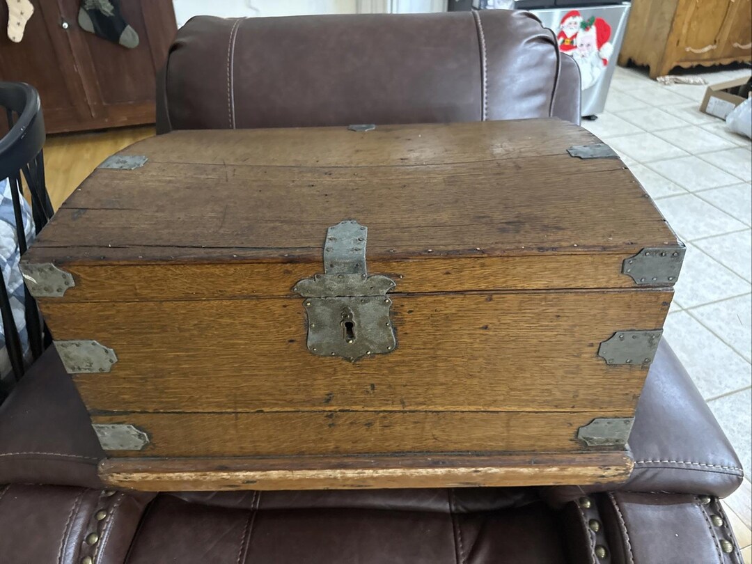 Antique Victorian Trunk Camel Back Dome Top Military Travel Ship ...