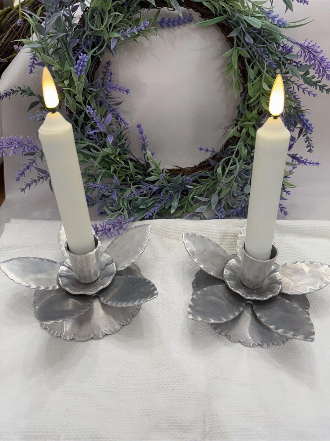 Two VTG Everlast Metal Hand Forged Aluminum Candle Holders Floral Lotus ...