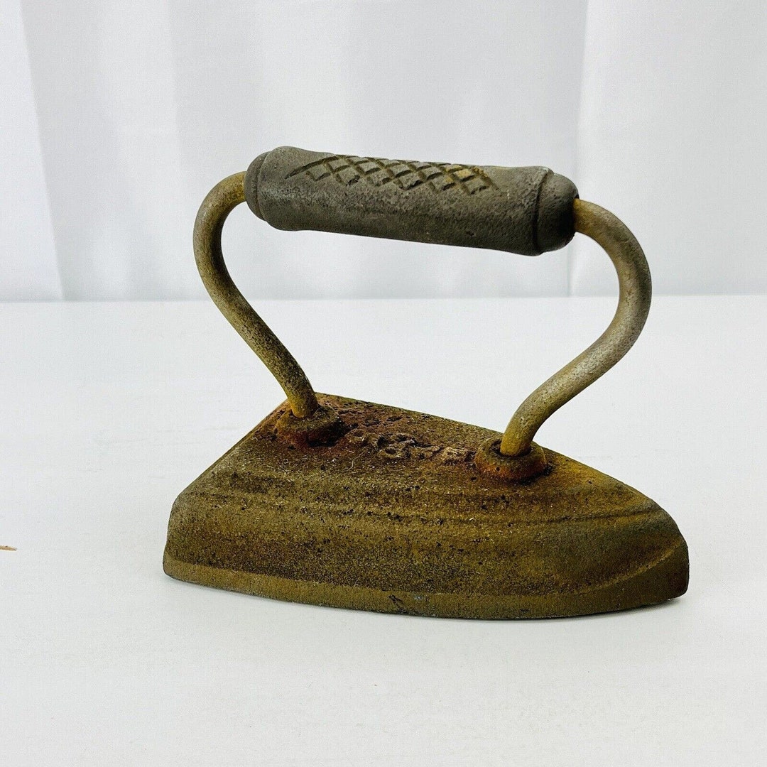 Vintage Antique Cast Iron 5 Clothes Stovetop Iron Press or Doorstop 5-1 ...
