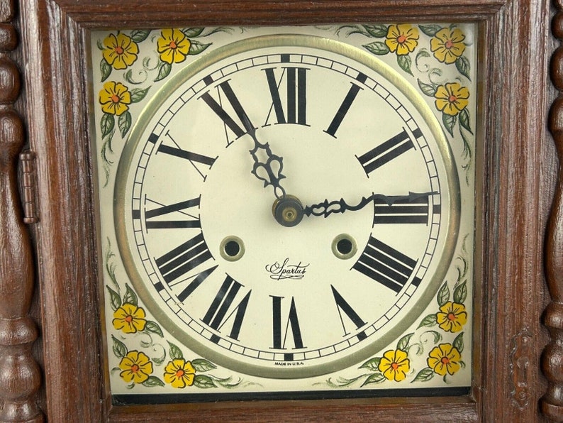 Vintage Spartus Electric Pendulum 20 Mantel Shelf Desk Clock Molded ...