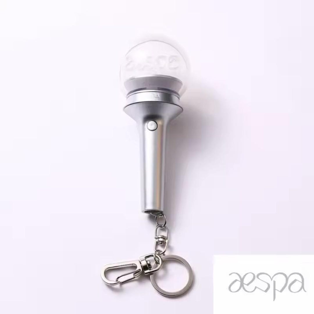 Girl Groups | K-pop Light Stick Keychain | Lights Up| Color-changing ...