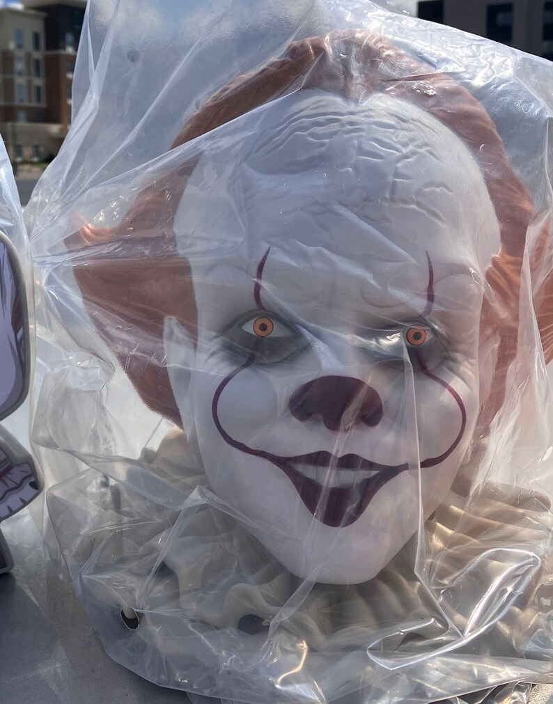 Pennywise and Chucky Popcorn Buckets & Cups - Etsy