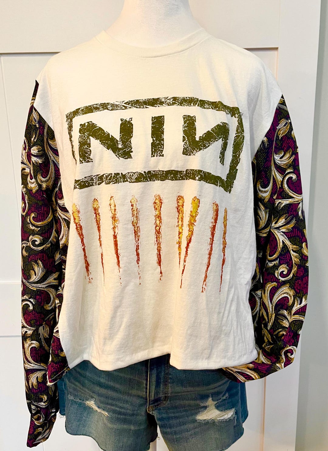 Nine Inch Nails Graphic T With Flowy Sleeves - Etsy