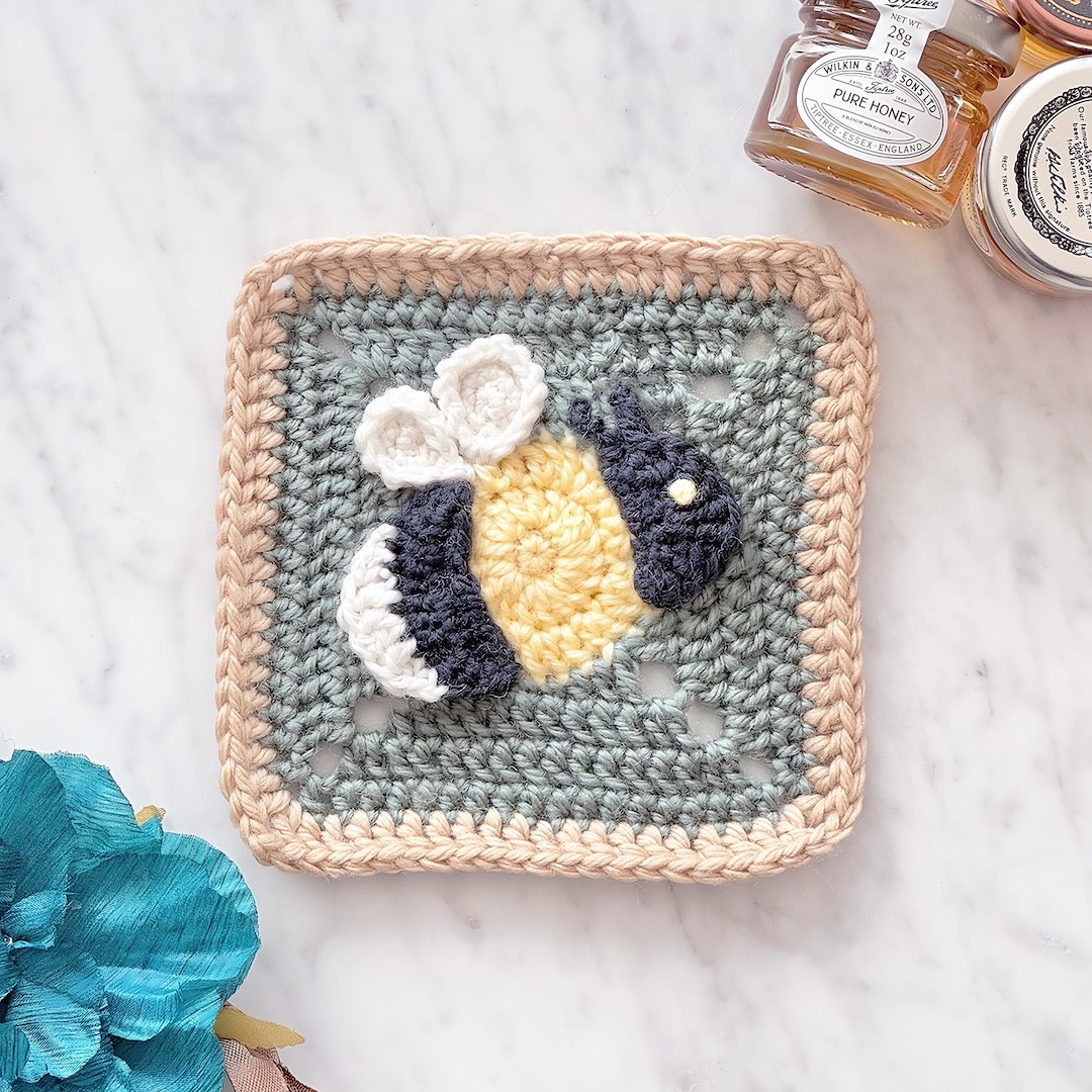 Bee Granny Square Crochet Pattern ⸱ Bumblebee ⸱ Animal ⸱ Blanket ...
