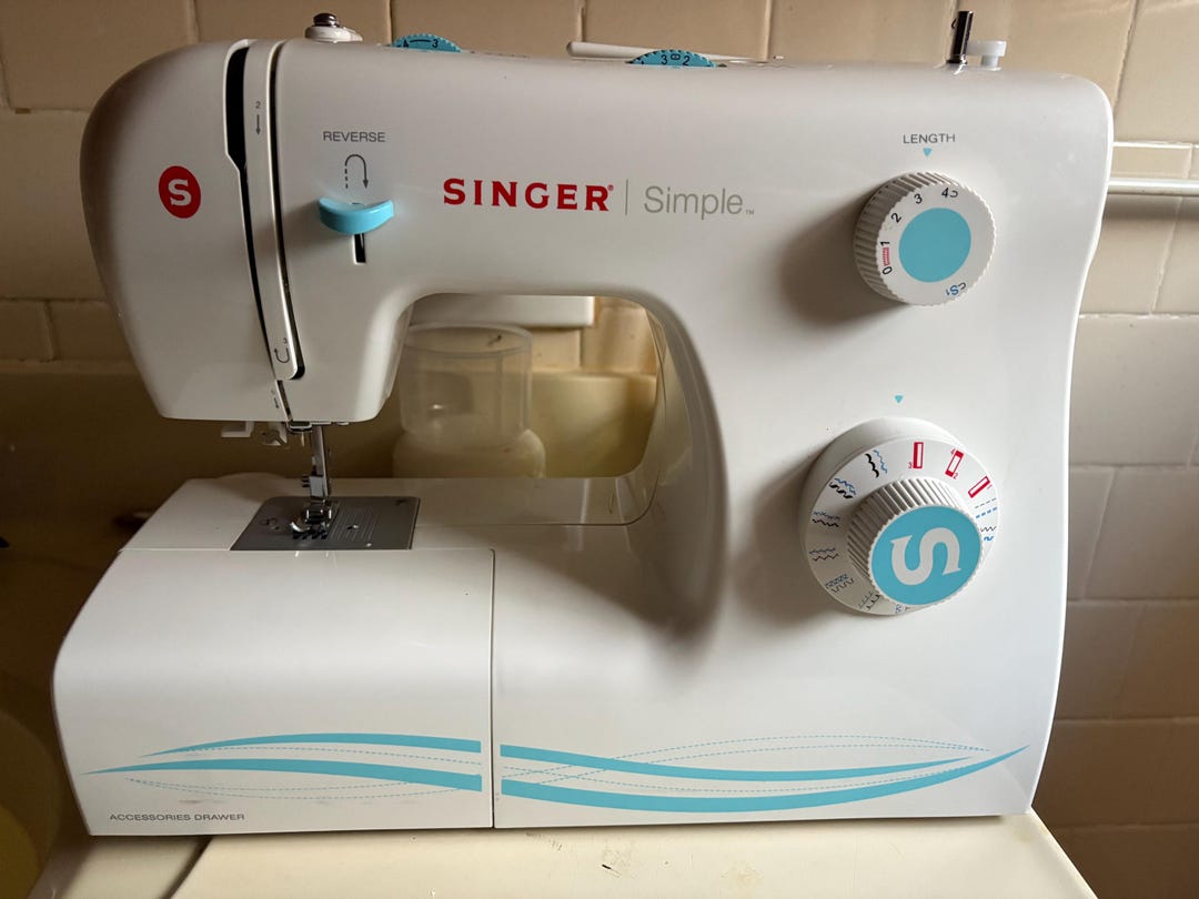 Singer Simple 3337 Sewing Machine, Great First Time Sewing Machine Free ...