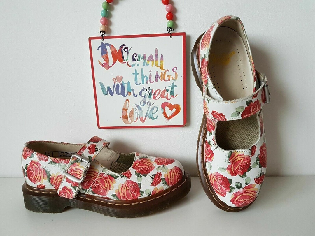 Dr Doc Martens Mary Jane Valentine Roses Flat Shoes Buckle Floral Red ...