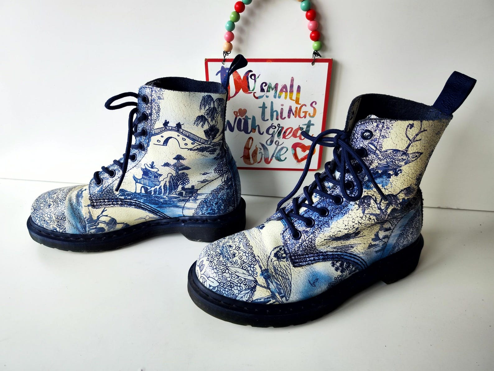 Dr Doc Martens 1460 8 Eye Willow China Plate Porcelain Suede UK5 EU38 ...
