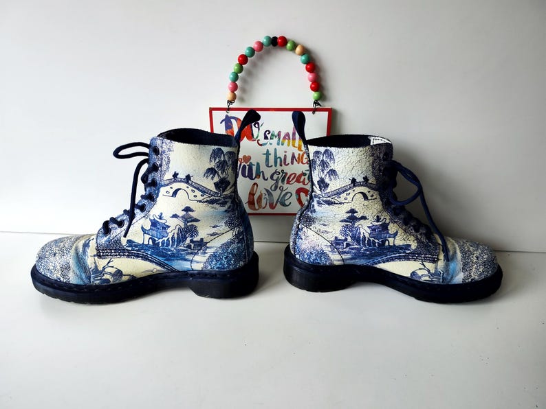 Dr Doc Martens 1460 8 Eye Willow China Plate Porcelain Suede UK5 EU38 ...