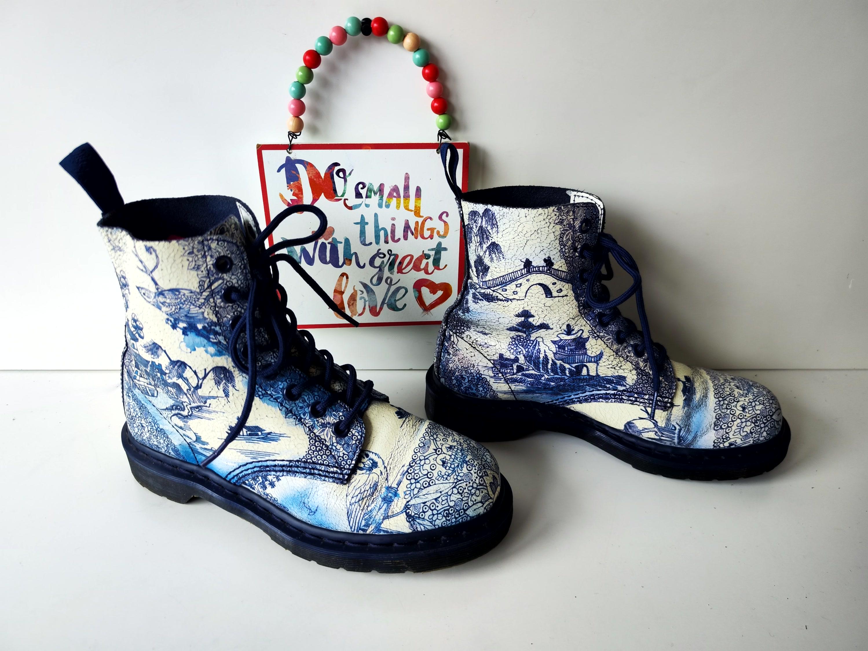 Dr Doc Martens 1460 8 Eye Willow China Plate Porcelain Suede UK5 EU38 ...