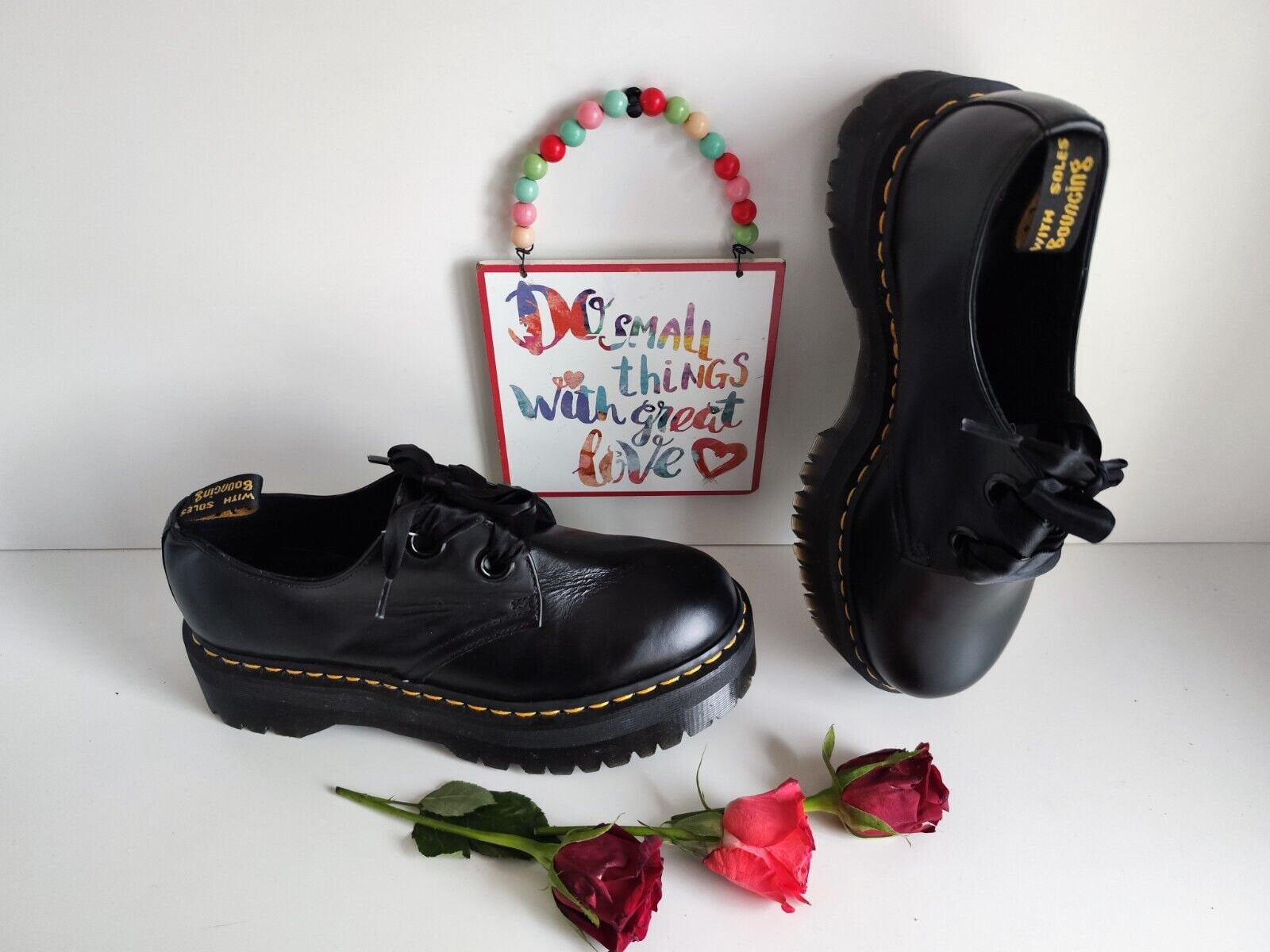 Dr martens holly store