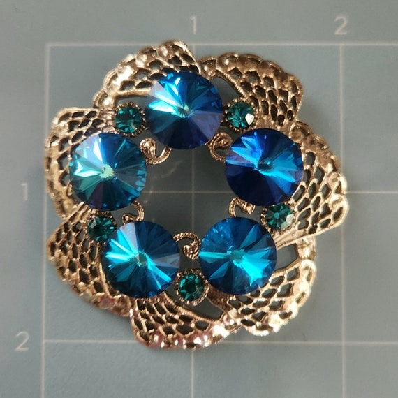 Vintage Peacock Blue Rivoli Rhinestone Brooch and Mat… - Gem