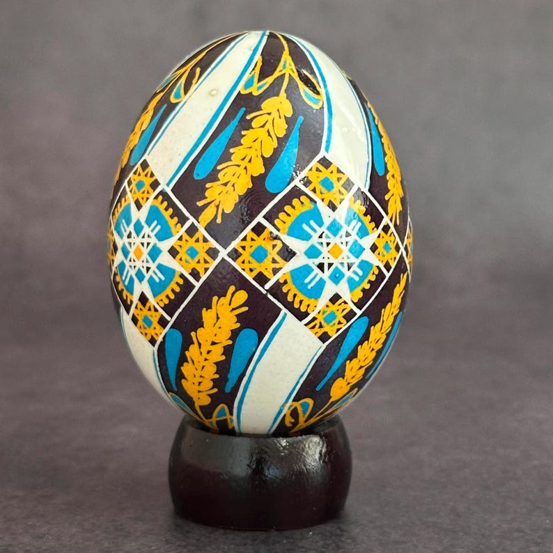 Real Ukrainian Pysanky.chicken Hand Made Hutsul Pysanka. Easter Eggs ...