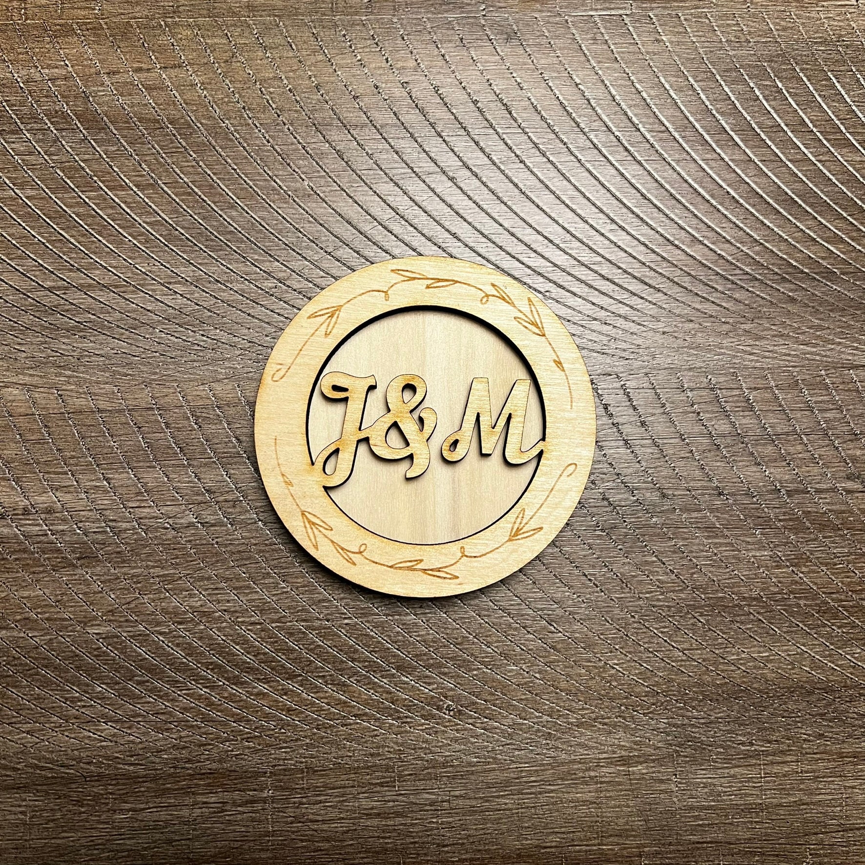 Custom Laser Carved Wood 3D Circle Wreath Name/initials Plate Handmade ...