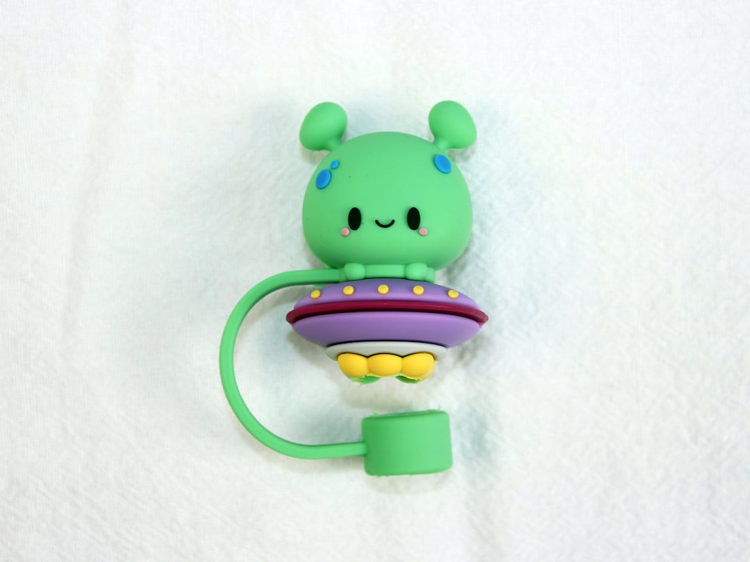 Green Alien Straw Toppers - 10mm Straw Caps - Toy Beverage Straw ...