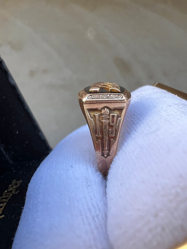 Rare Vintage 10K Class Ring - Etsy