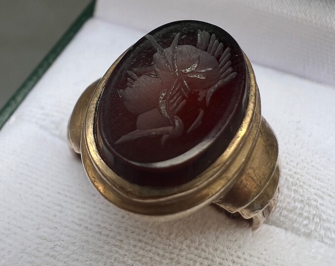 10K Yellow Gold Intaglio Ring - Etsy