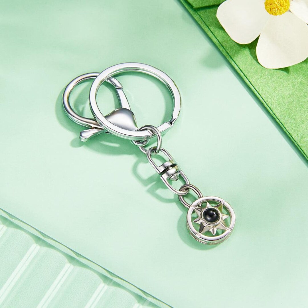 Photo Projection Compass Keychain Photo Good Gift for Mom Memorial ...