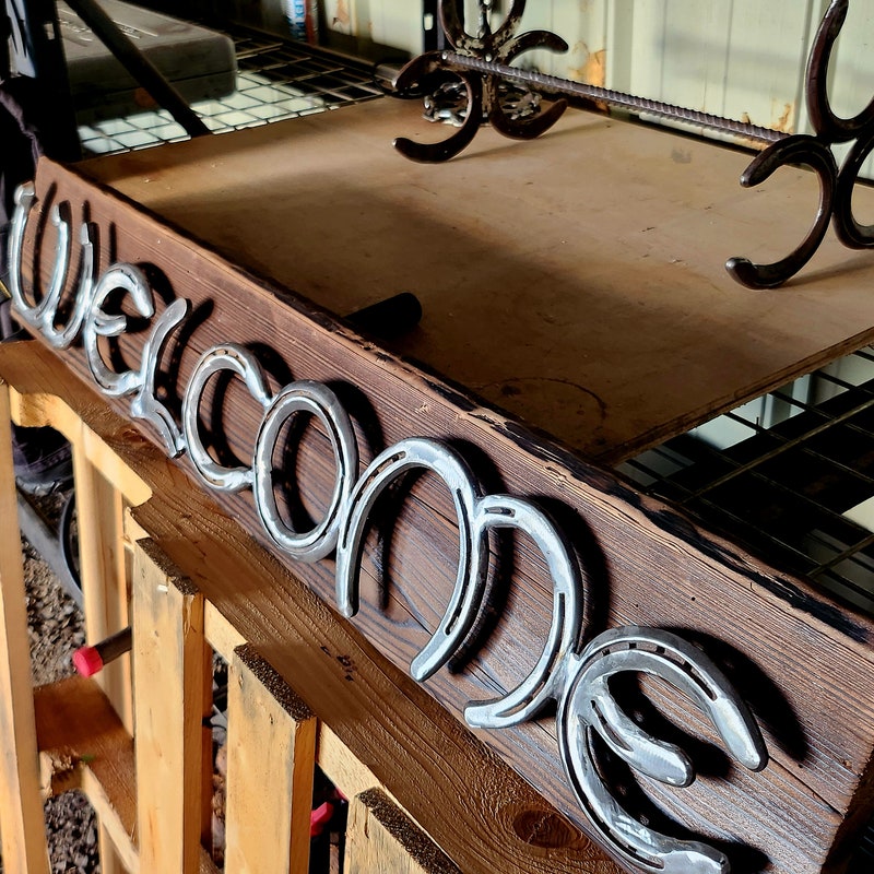 Horseshoe Welcome - Etsy