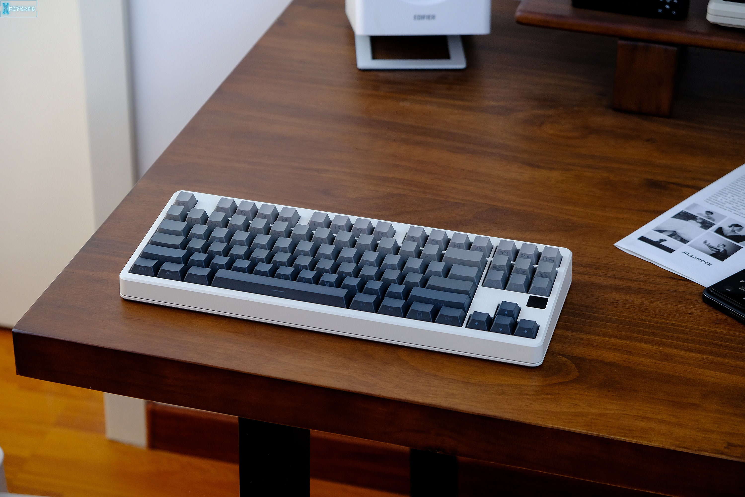 Cool Black Gradient Backlit PBT ISO Keycap Set for Mechanical Keyboard ...