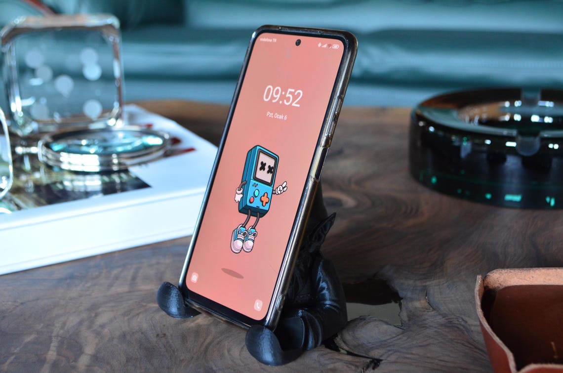 Dwarf Phone Holder 3D Printed Desk Stand Cute Smartphone Mount Unique ...