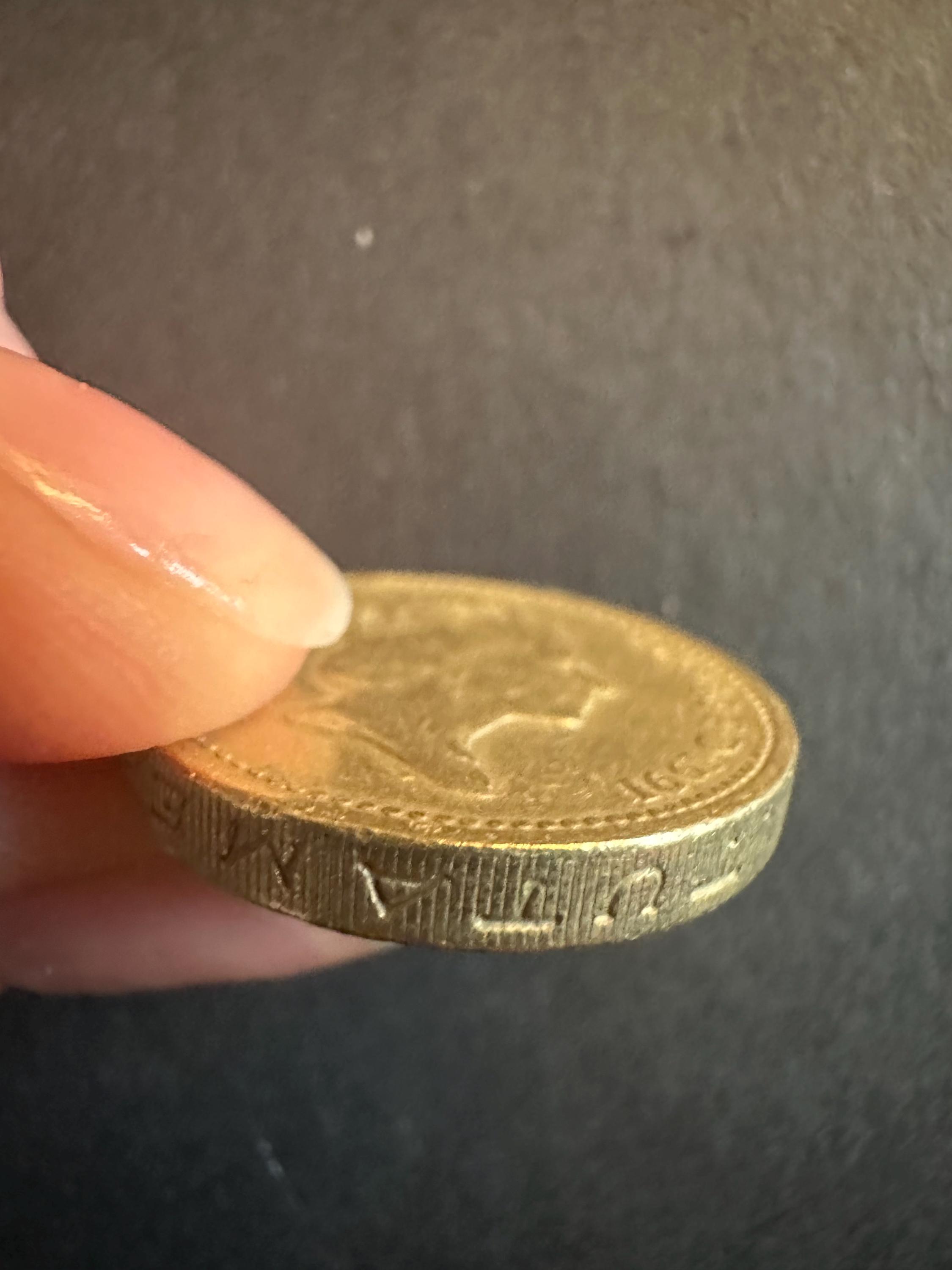 Rare 1991 One Pound Coin UK - Upside Down 'decus Et Tutamen' Error Coin ...