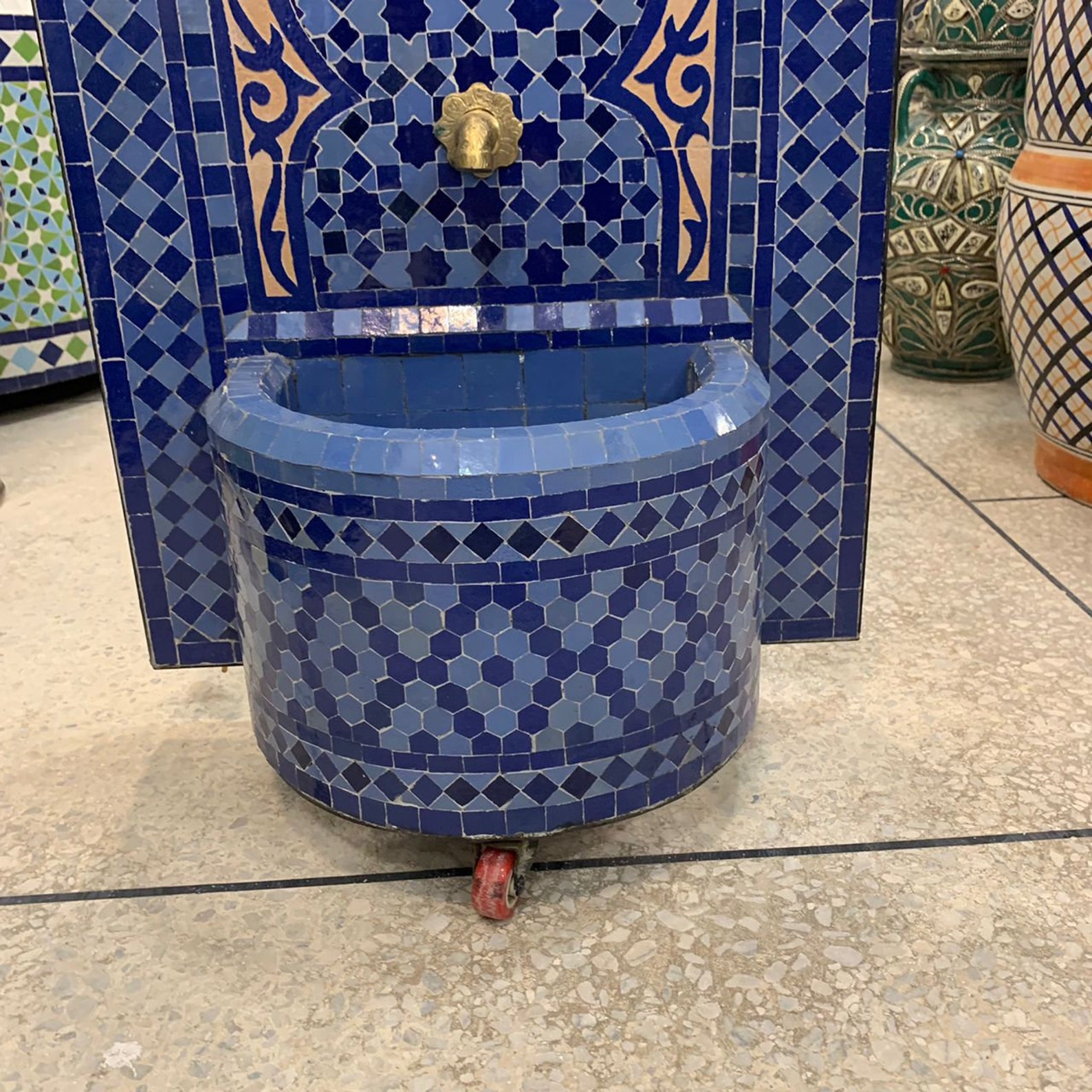 Royal Blue Fountains: Masterpieces of Moroccan Mosaic Art for Your ...