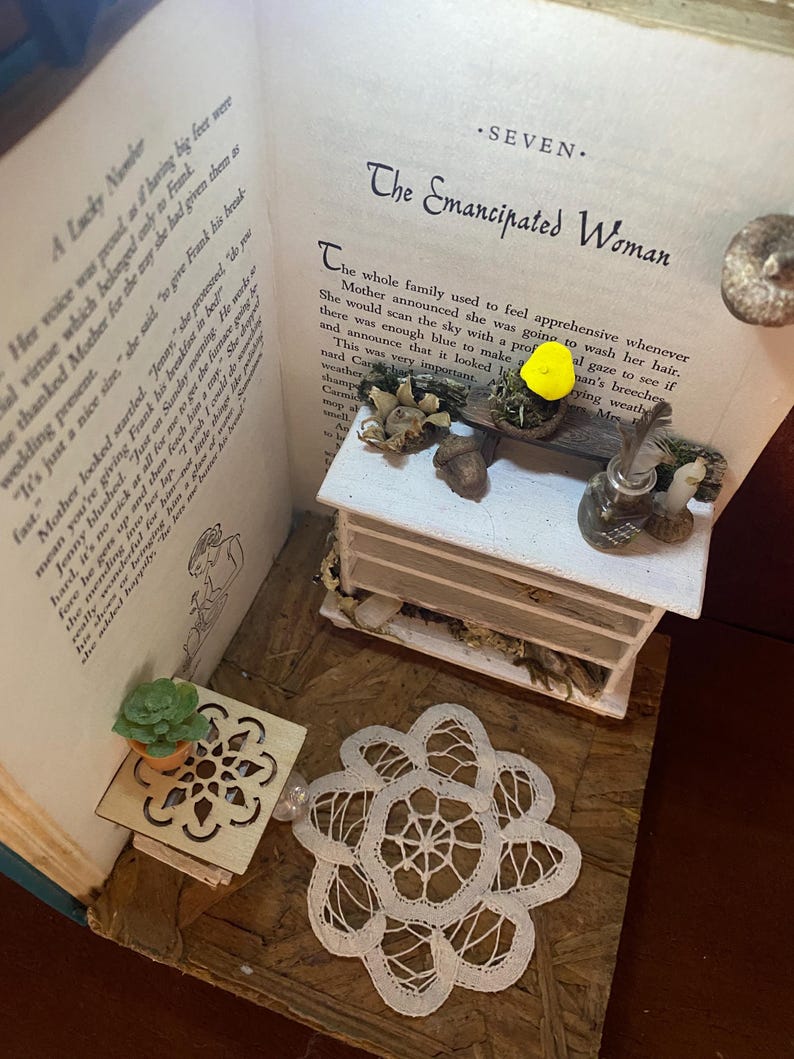 Book Nook Minature Diorama Perfect Valentines Day Gift! - Etsy
